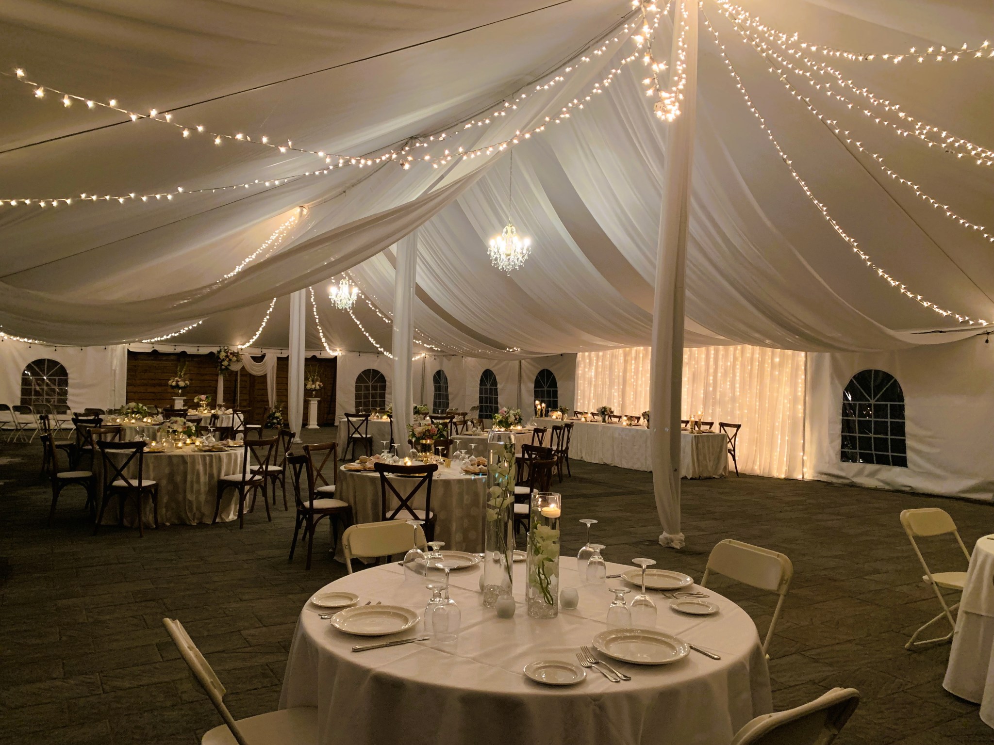 Tent Décor – Annie Lane Events & Decor