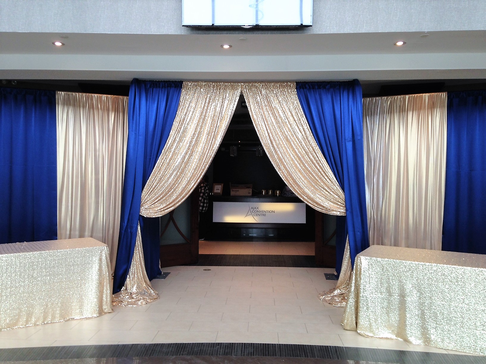 Corporate & Prom Entranceways – Annie Lane Events & Decor